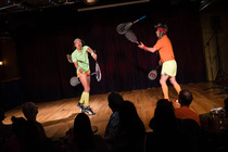 Double Faute - Juggling Raquette - Performing Arts Acts - StageLync