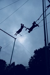 Flying Trapeze - flyer - Fabien Matas - Performing Arts Acts - StageLync