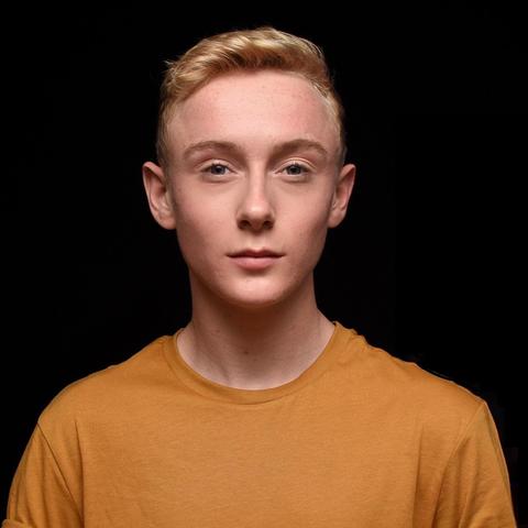 Andrew Sumner - Performing Arts Profile - StageLync